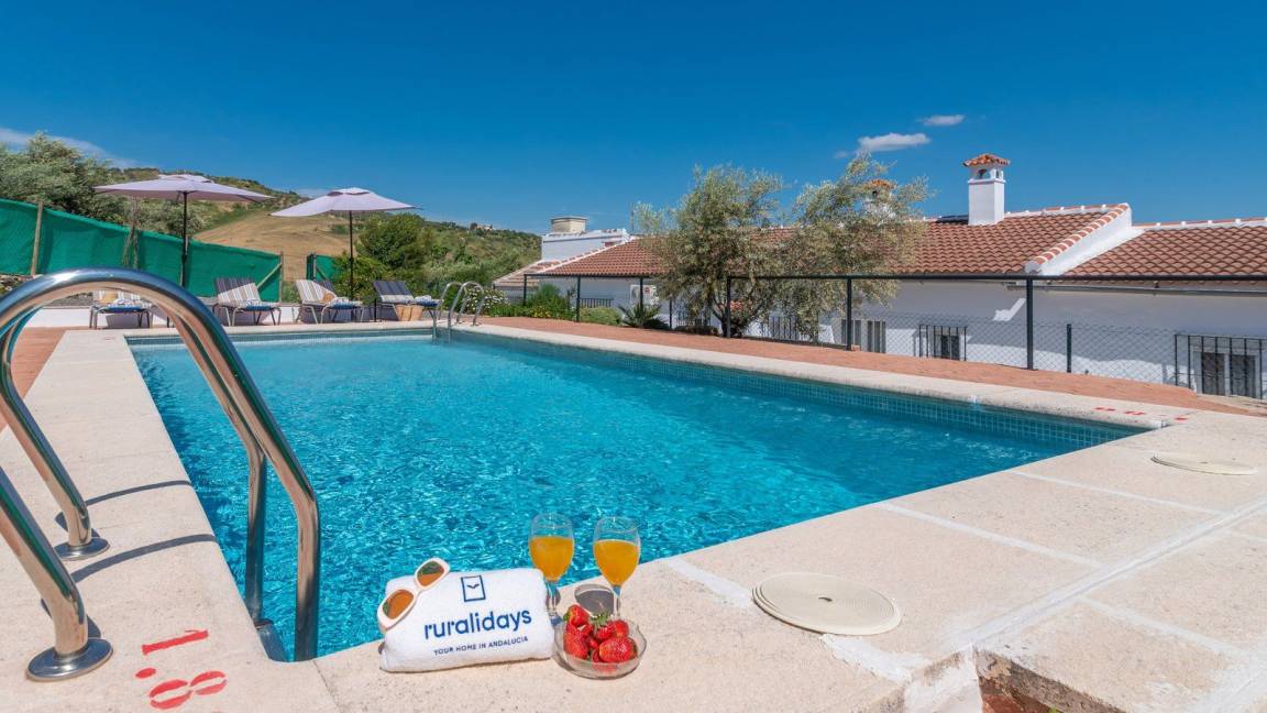 138 M² House ∙ 3 Bedrooms ∙ 6 Guests - Antequera