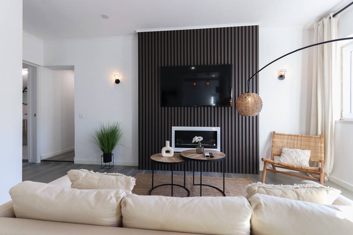120 M² Apartment ∙ 2 Bedrooms ∙ 4 Guests - Almada