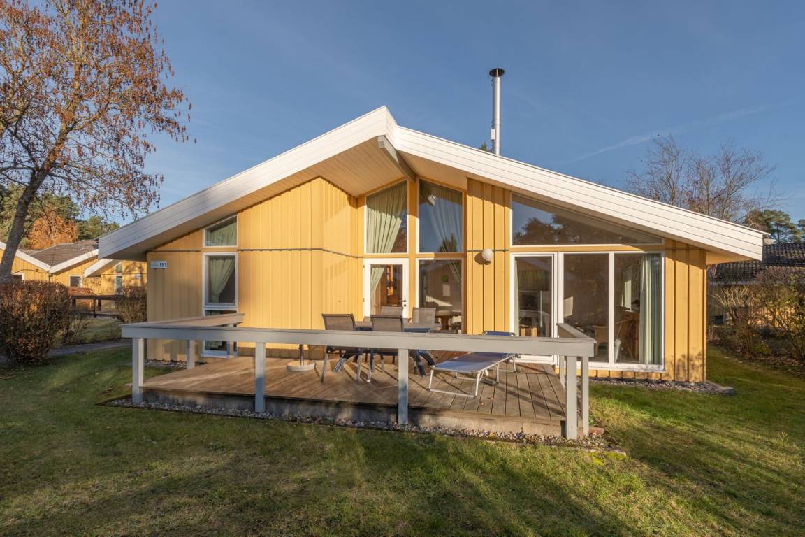 77 M² Ferienhaus ∙ 2 Schlafzimmer ∙ 4 Gäste - Userin