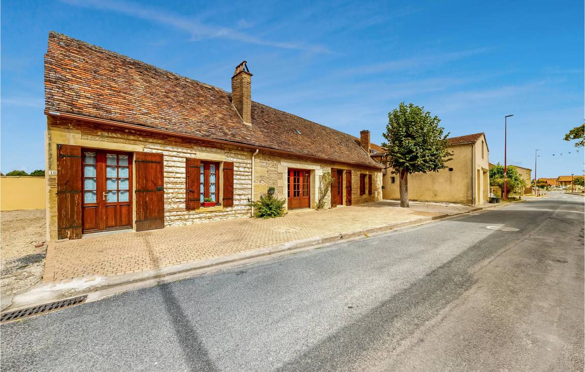 140 M² Maison De Vacances ∙ 4 Chambres ∙ 8 Personnes - Périgord
