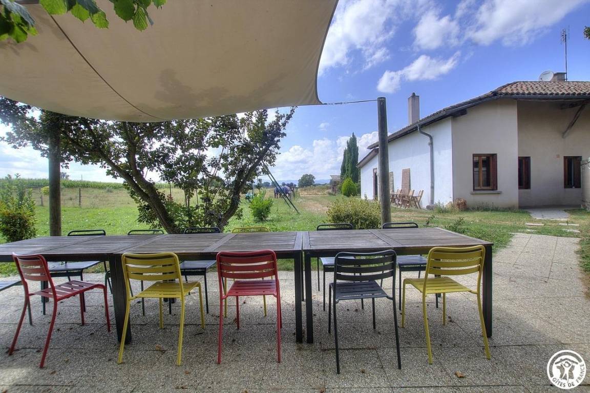 126 M² Gîte ∙ 5 Chambres ∙ 12 Personnes - Vonnas