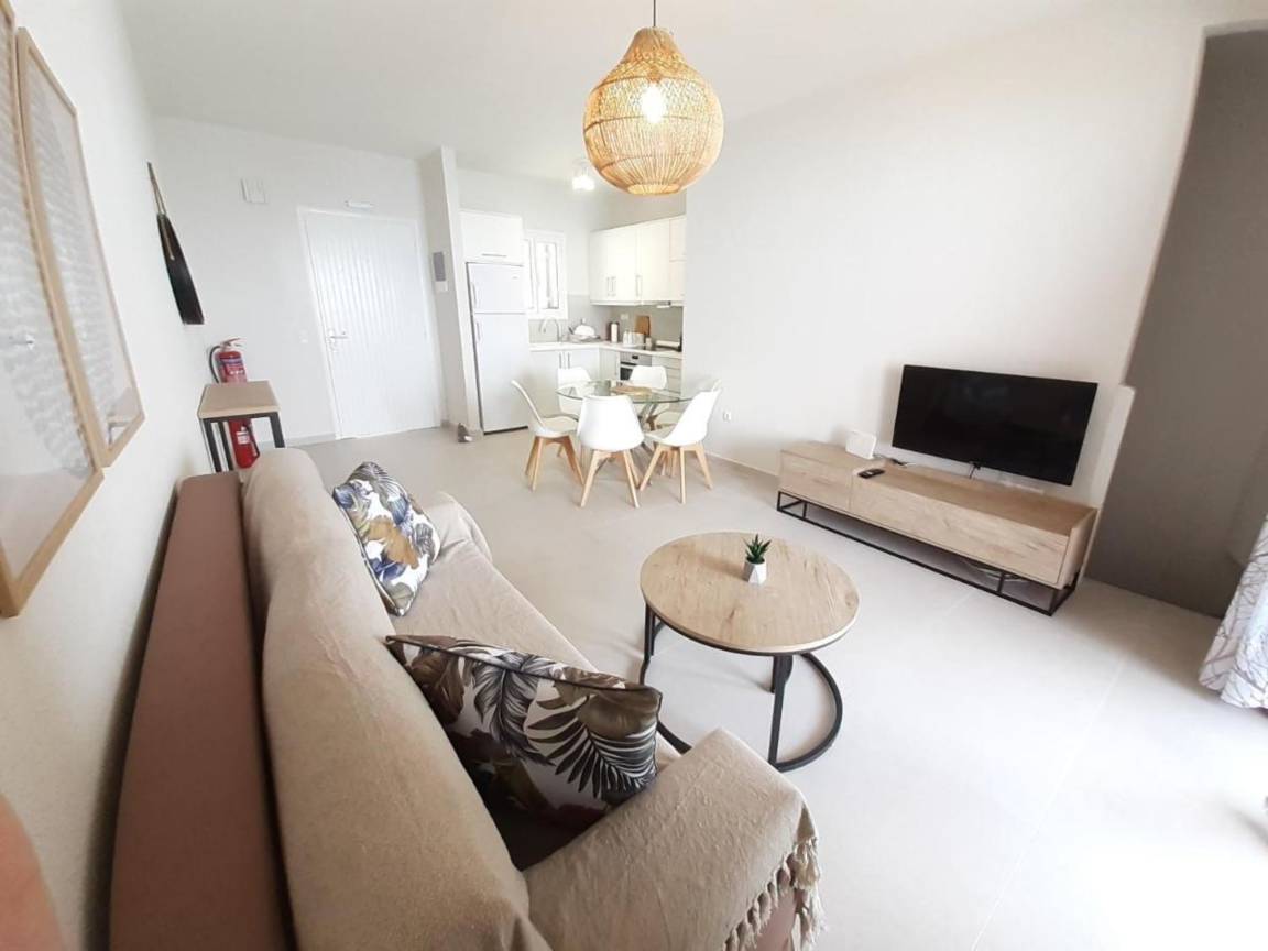 80 M² Ferienwohnung ∙ 2 Schlafzimmer ∙ 6 Gäste - Griechenland