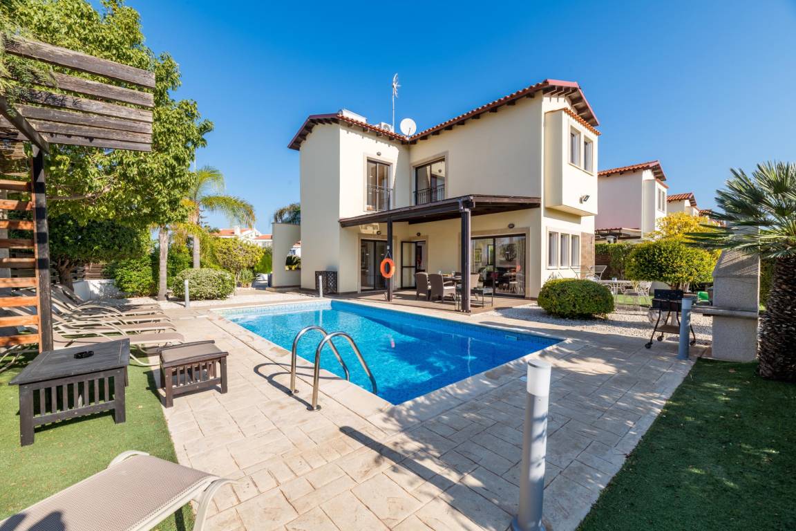 160 M² Villa ∙ 3 Chambres ∙ 6 Personnes - Protaras