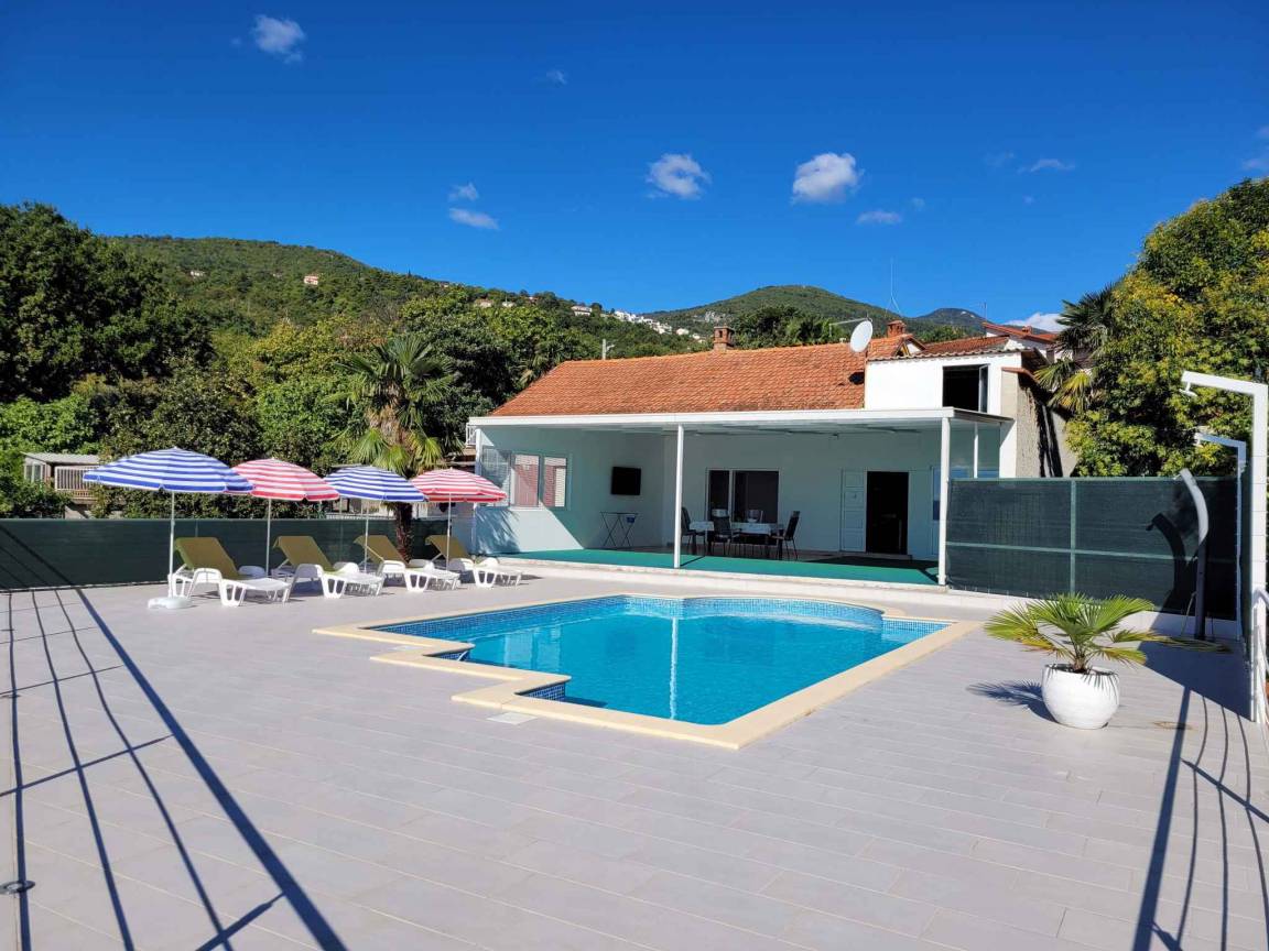 65 M² Ferienhaus ∙ 2 Schlafzimmer ∙ 4 Gäste - Opatija