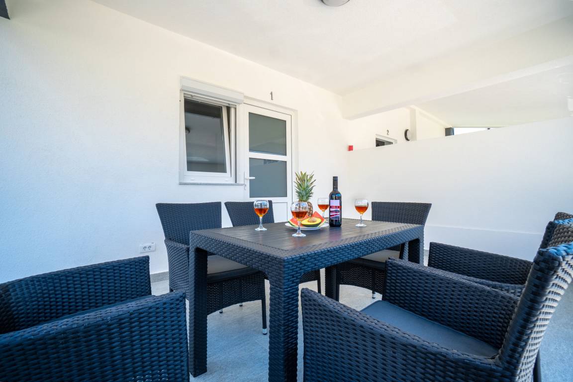 55 M² Apartment ∙ 2 Bedrooms ∙ 5 Guests - Vir