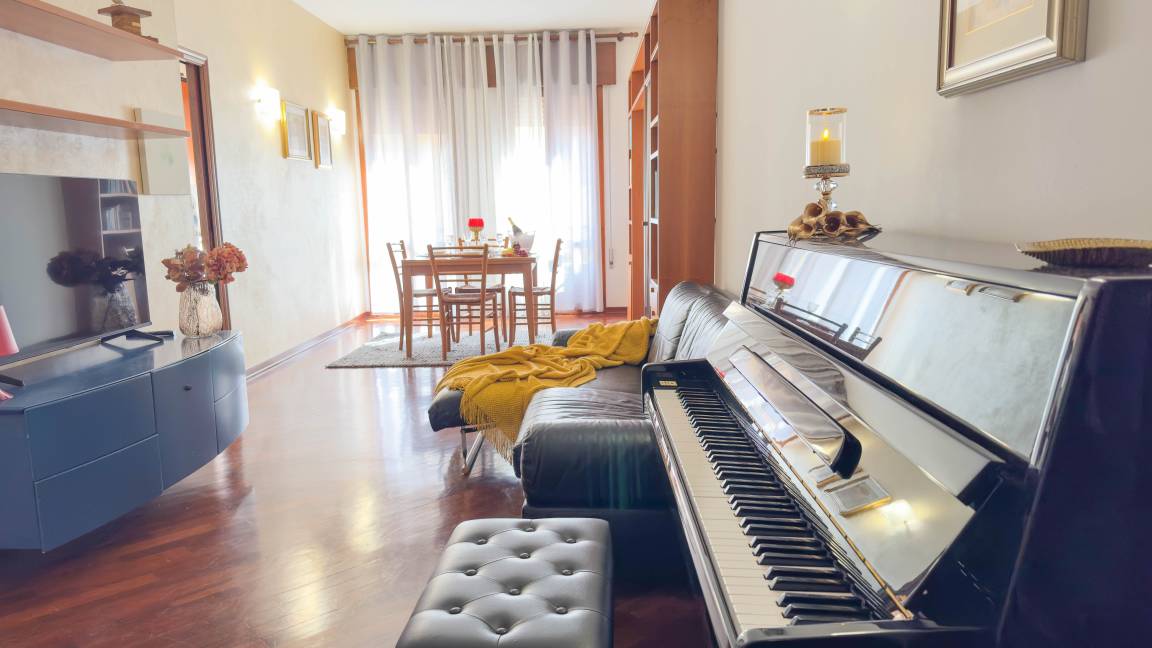 90 M² Huoneisto ∙ 2 Makuuhuonetta ∙ 4 Vierasta - Sottomarina