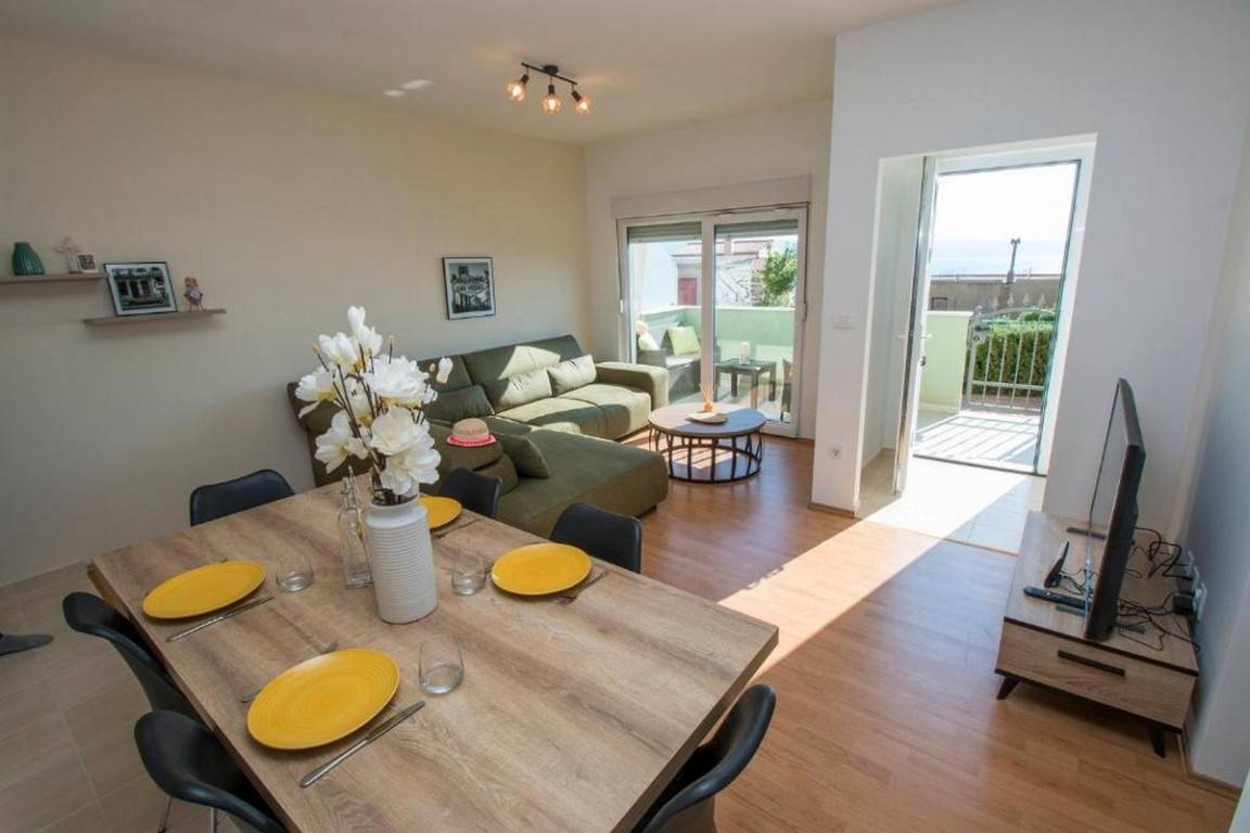 52 M² Apartamento ∙ 2 Habitaciones ∙ 4 Huéspedes - Omiš