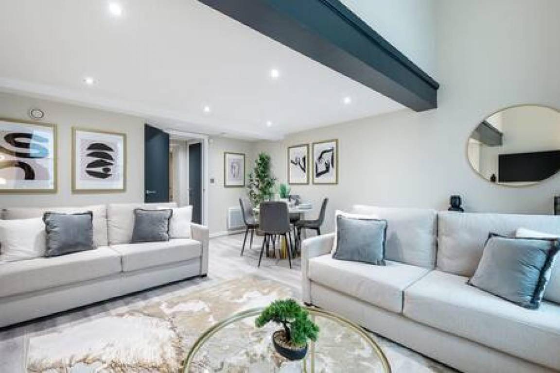 Apartment ∙ 2 Bedrooms ∙ 8 Guests - Liverpool John Moores University, City Campus