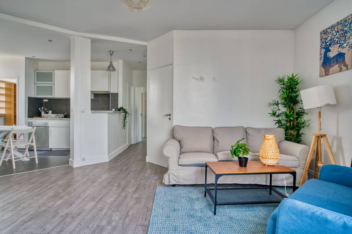 65 M² Appartement ∙ 2 Chambres ∙ 6 Personnes - Courbevoie