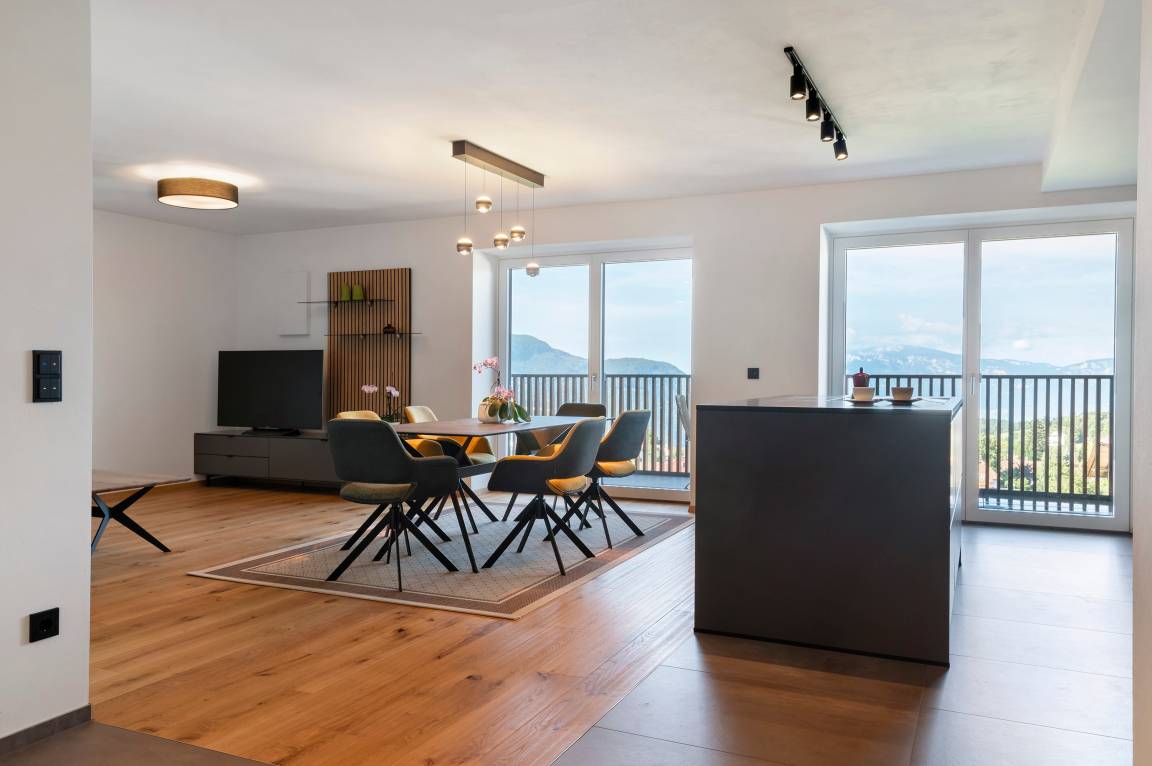 85 M² Ferienwohnung ∙ 2 Schlafzimmer ∙ 4 Gäste - Klobenstein