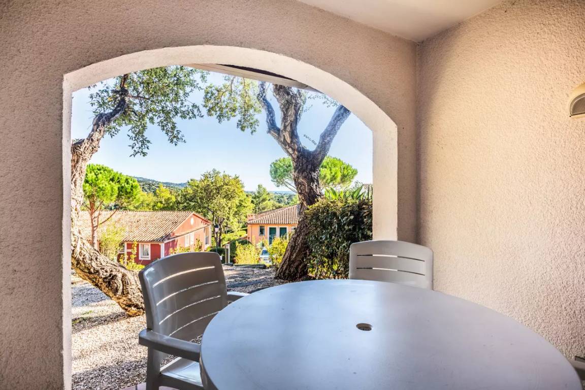 28 M² Appartement ∙ 1 Chambre ∙ 4 Personnes - Grimaud