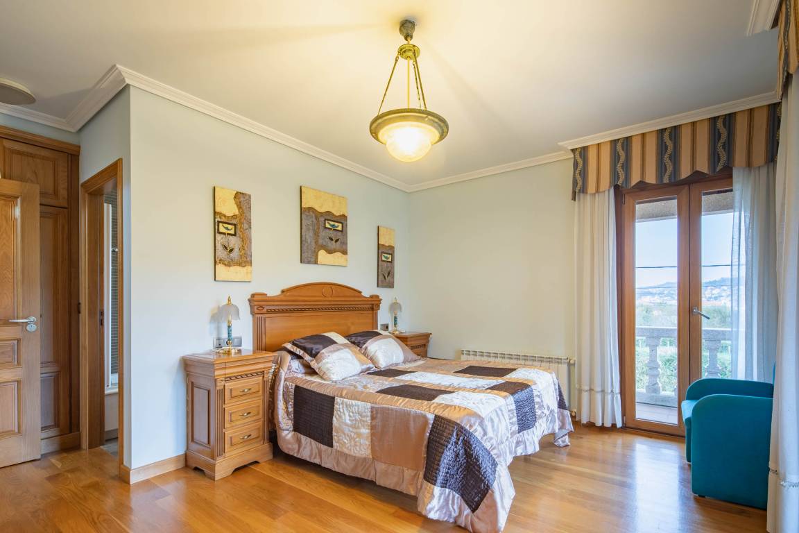 70 M² Apartamento ∙ 2 Habitaciones ∙ 4 Huéspedes - Cangas
