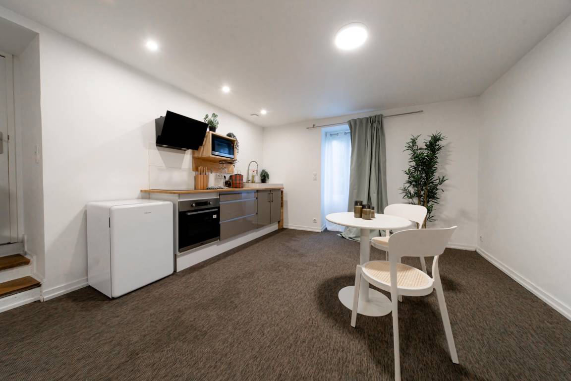80 M² Estudio ∙ 2 Huéspedes - Turenne