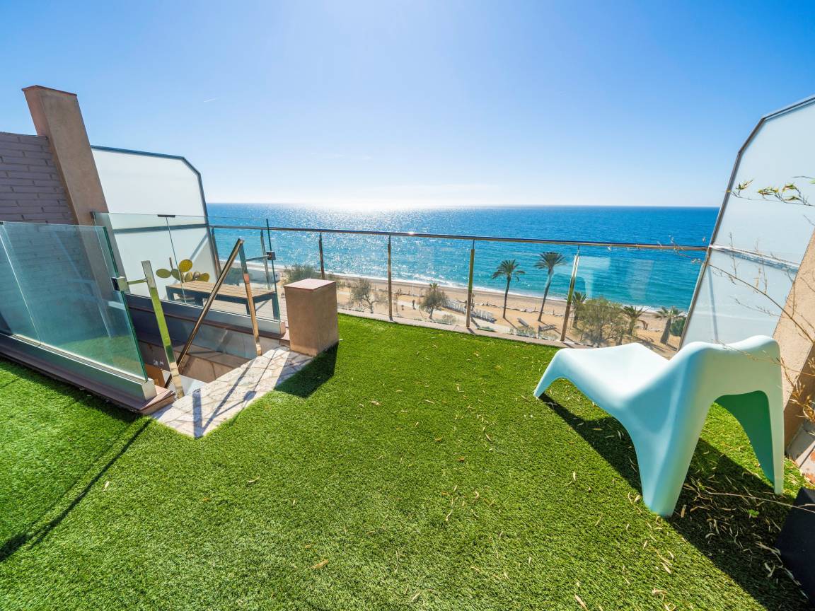 69 M² Apartamento ∙ 2 Habitaciones ∙ 4 Huéspedes - Pineda de Mar