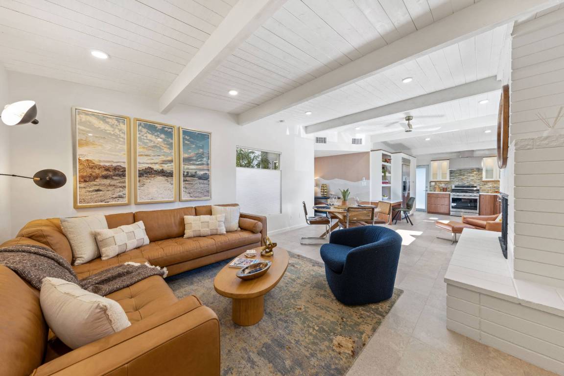 121 M² Condo ∙ 2 Bedrooms ∙ 4 Guests - Palm Springs, CA