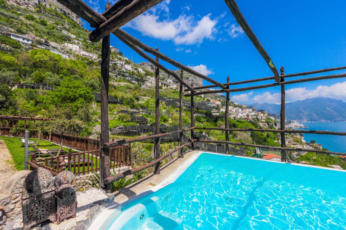 300 M² Villa ∙ 5 Habitaciones ∙ 19 Huéspedes - Amalfi