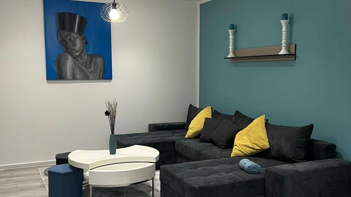 90 M² Ferienwohnung ∙ 2 Schlafzimmer ∙ 6 Gäste - Konz