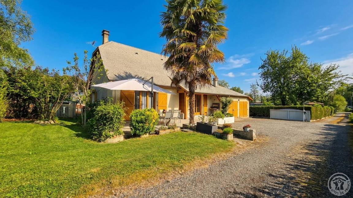 120 M² Gîte ∙ 3 Chambres ∙ 6 Personnes - Tarbes