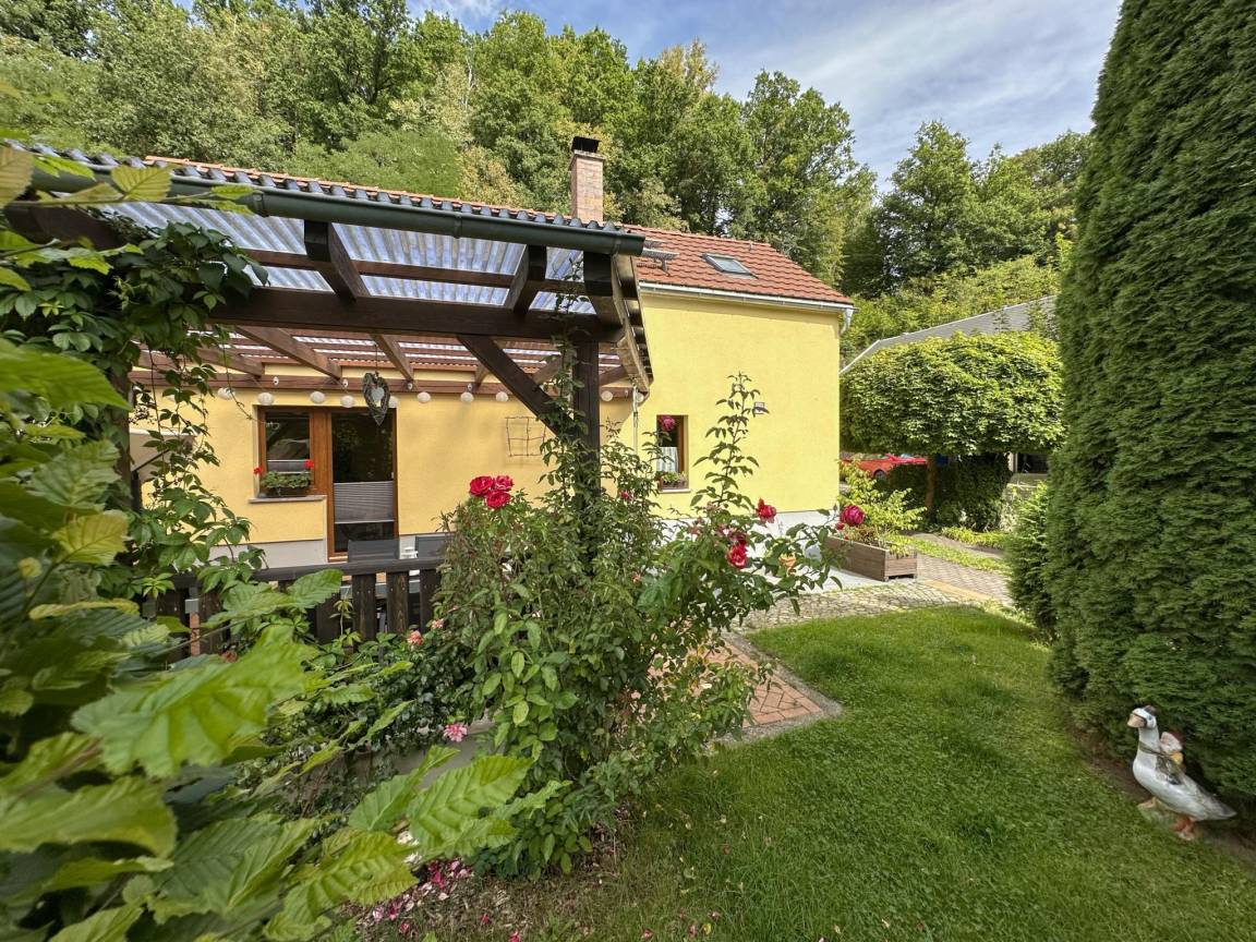 70 M² House ∙ 2 Bedrooms ∙ 4 Guests - Sebnitz