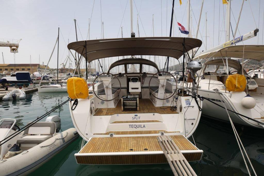 14 M² Casa Flotante ∙ 3 Habitaciones ∙ 6 Huéspedes - Trogir