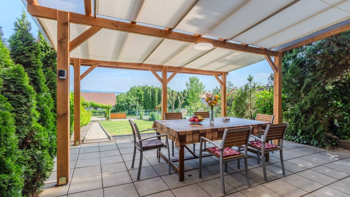 744 M² House ∙ 2 Bedrooms ∙ 5 Guests - Révfülöp