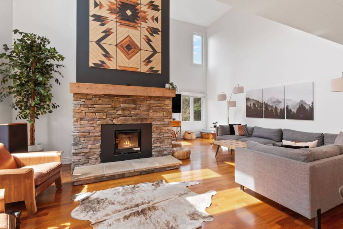 163 M² Apartment ∙ 3 Bedrooms ∙ 8 Guests - Ontario