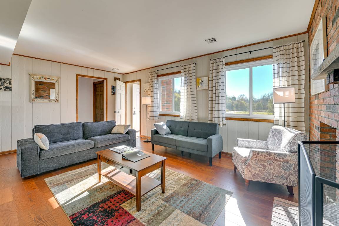118 M² Apartment ∙ 3 Bedrooms ∙ 5 Guests - Leeds, NY