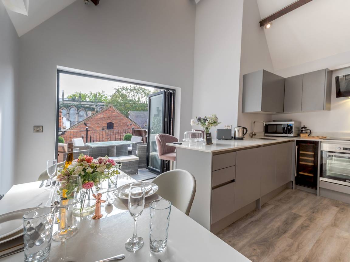56 M² Apartment ∙ 2 Bedrooms ∙ 4 Guests - Shrewsbury Castle