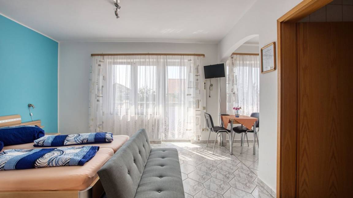 25 M² Hotel ∙ 1 Bedroom ∙ 3 Guests - Tisno