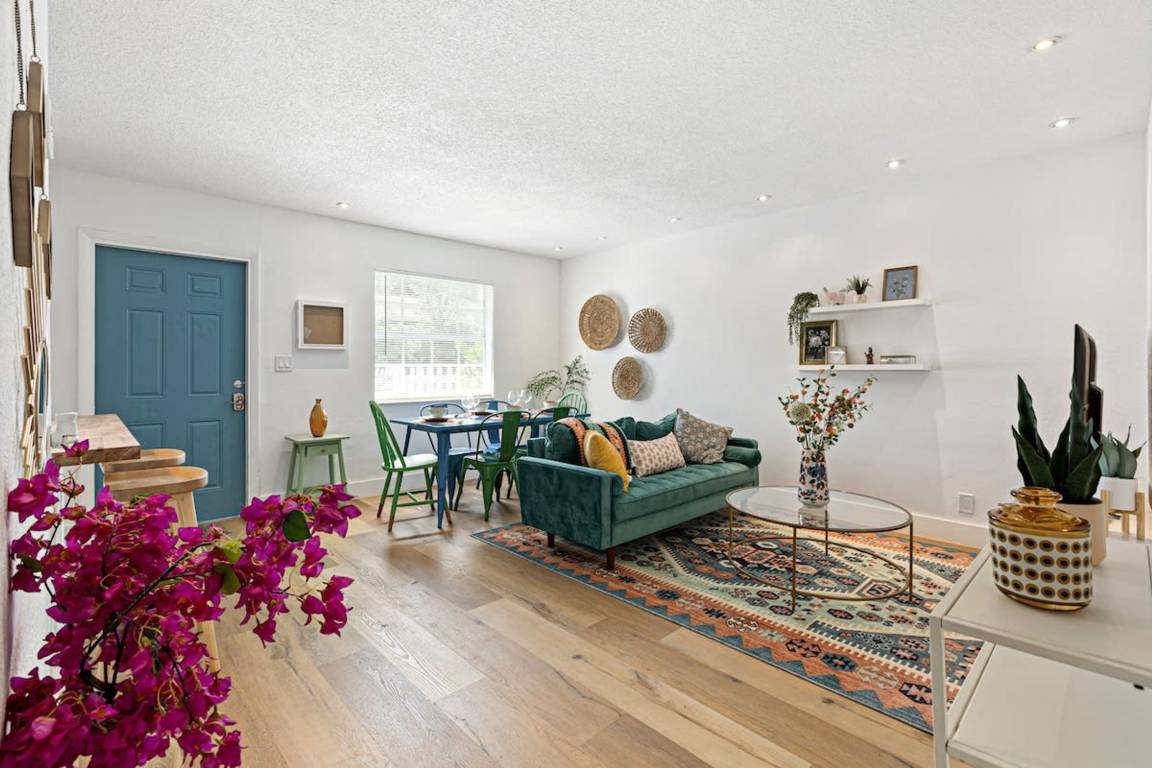 Apartment ∙ 2 Bedrooms ∙ 4 Guests - Fort Lauderdale, FL