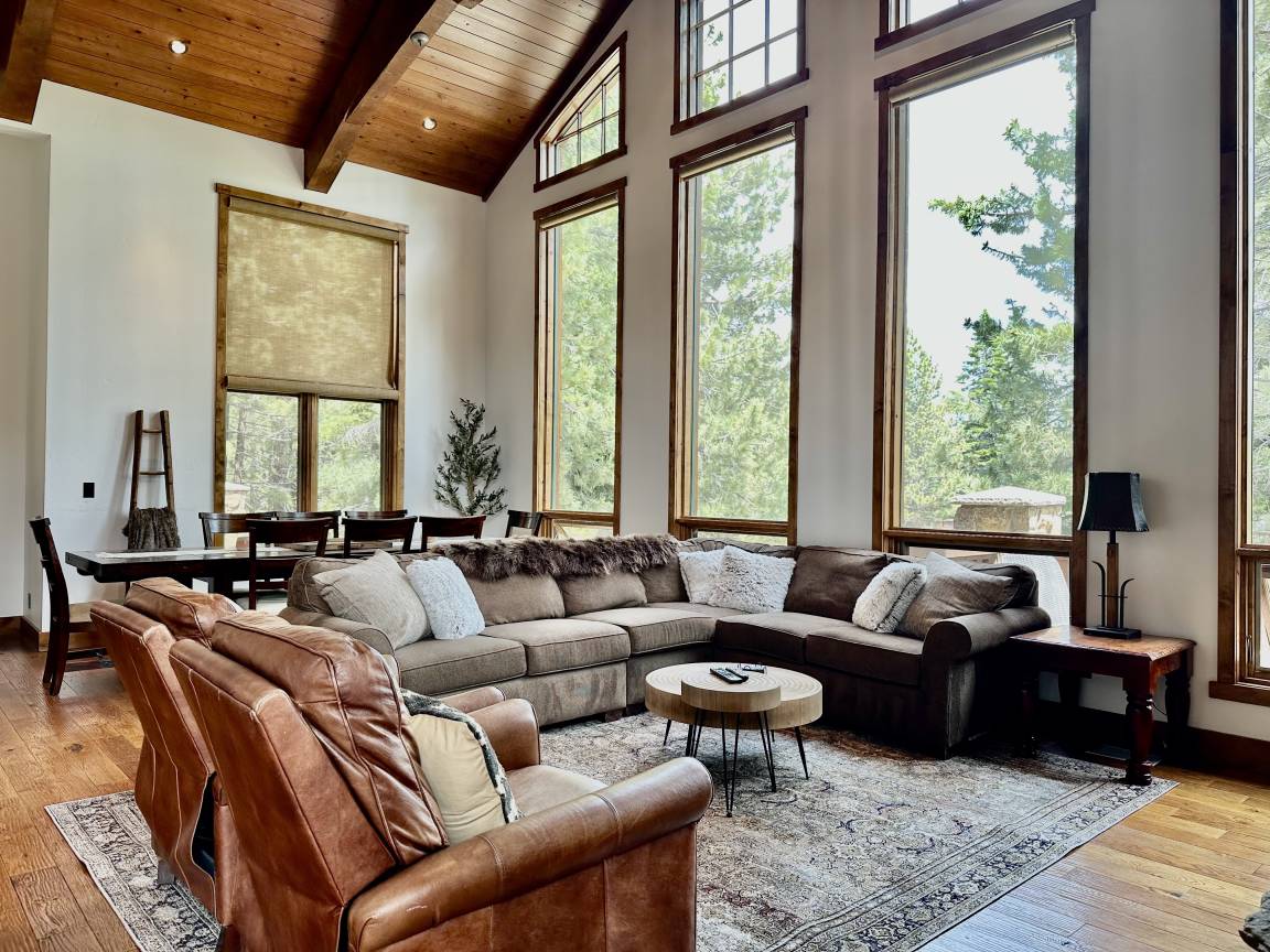 316 M² Villa ∙ 5 Bedrooms ∙ 12 Guests - Mammoth Mountain, CA