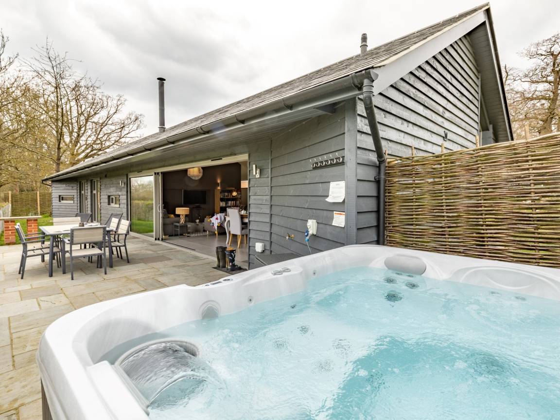 Cottage ∙ 2 Bedrooms ∙ 4 Guests - Suffolk