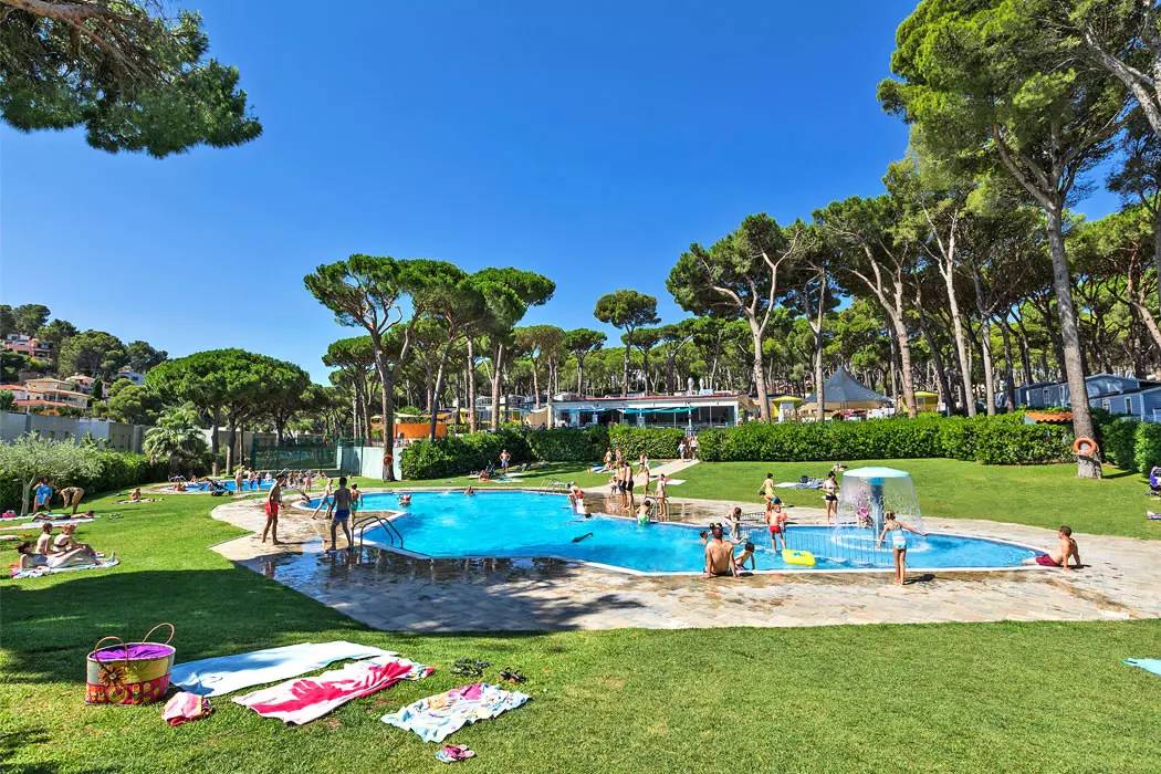 31 M² Mobilheim ∙ 2 Schlafzimmer ∙ 4 Gäste -