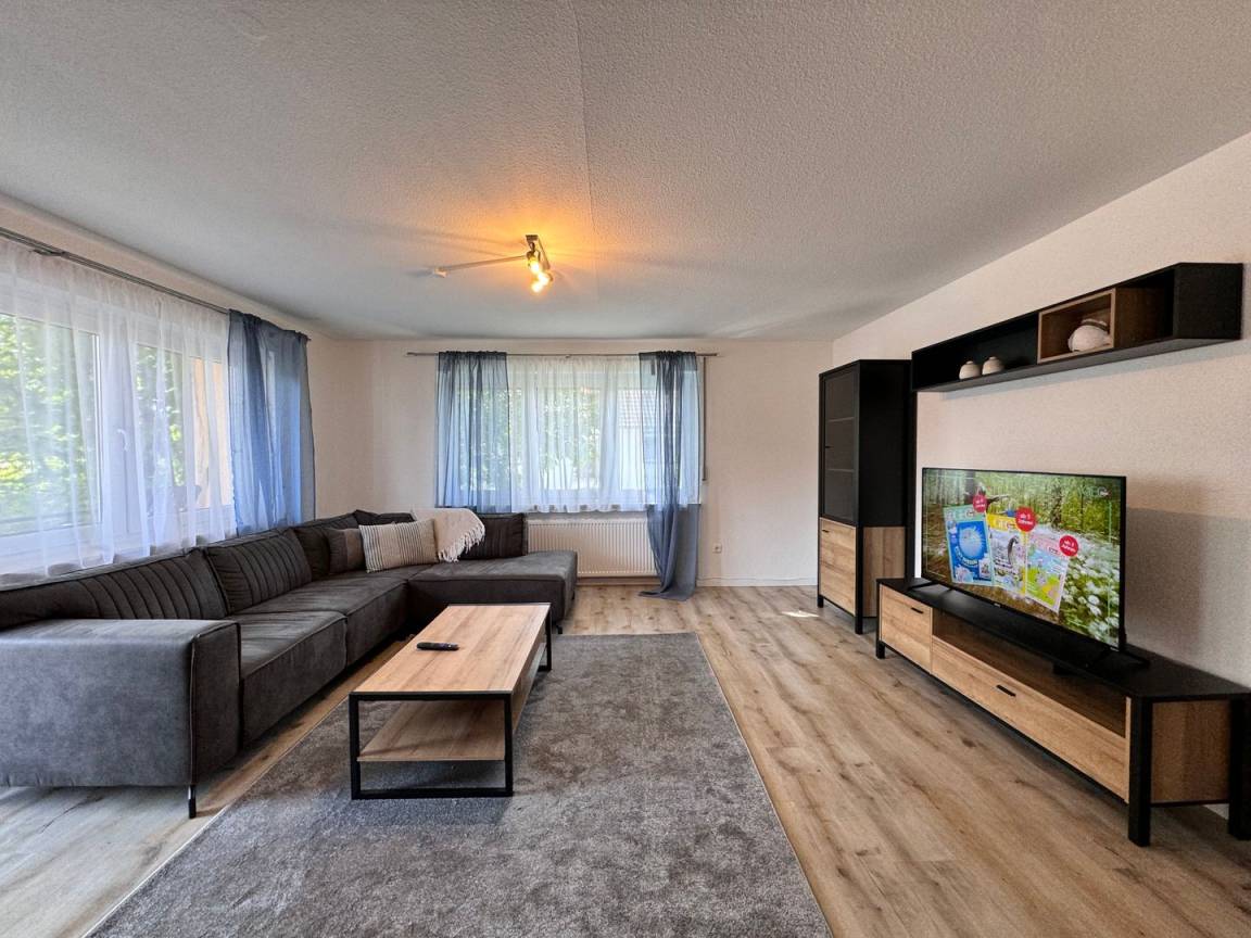 120 M² Ferienwohnung ∙ 3 Schlafzimmer ∙ 6 Gäste - Allensbach