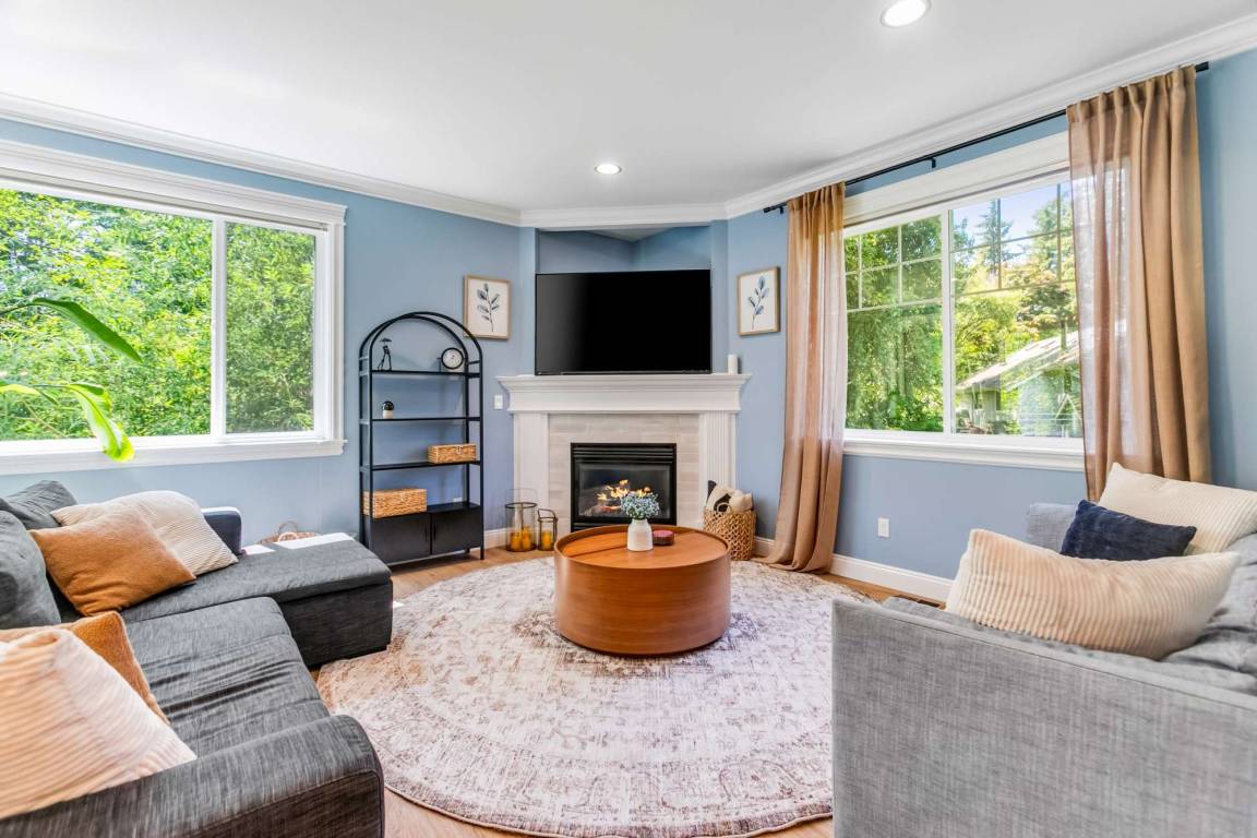 House ∙ 4 Bedrooms ∙ 10 Guests - Bothell, WA