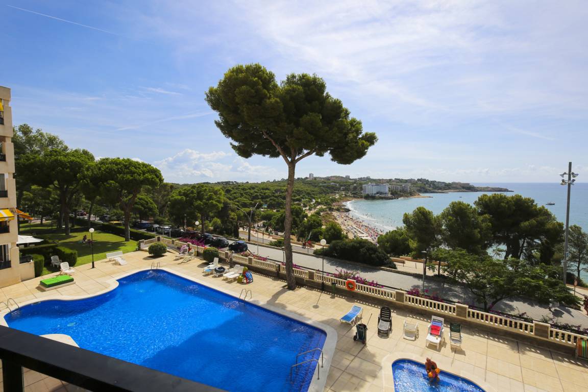 75 M² Apartment ∙ 2 Bedrooms ∙ 6 Guests - Salou