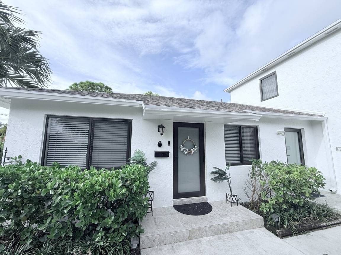 88 M² House ∙ 2 Bedrooms ∙ 6 Guests - Coral Gables, FL
