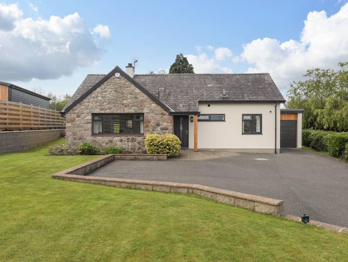 Cottage ∙ 3 Bedrooms ∙ 6 Guests - Bangor