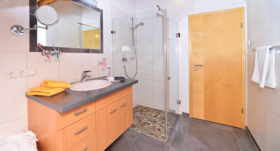 100 M² Apartment ∙ 2 Bedrooms ∙ 4 Guests - Bad Hindelang