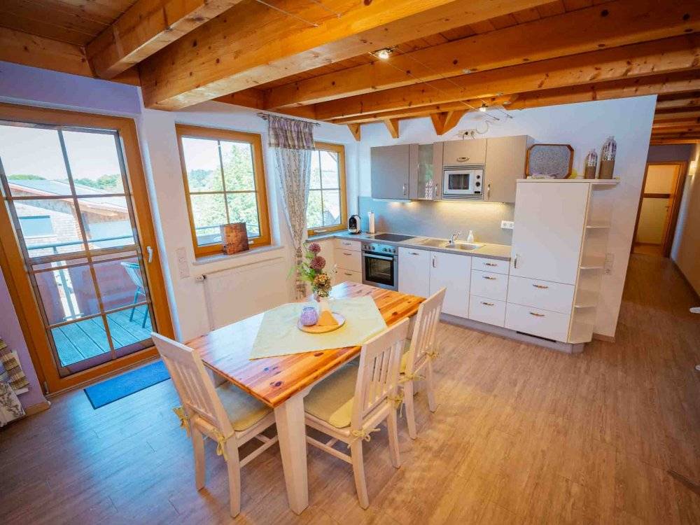 65 M² Ferienwohnung ∙ 2 Schlafzimmer ∙ 3 Gäste - Emmendingen