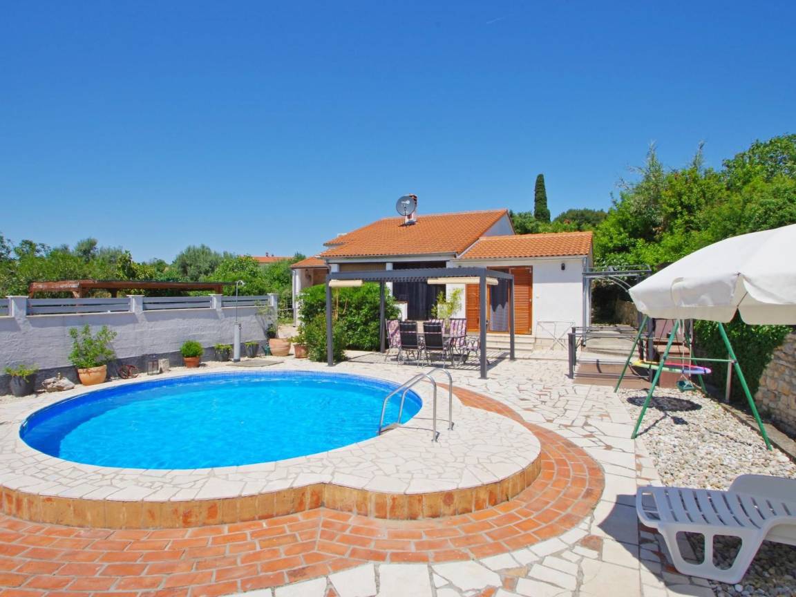 138 M² Ferienhaus ∙ 3 Schlafzimmer ∙ 6 Gäste - Pula
