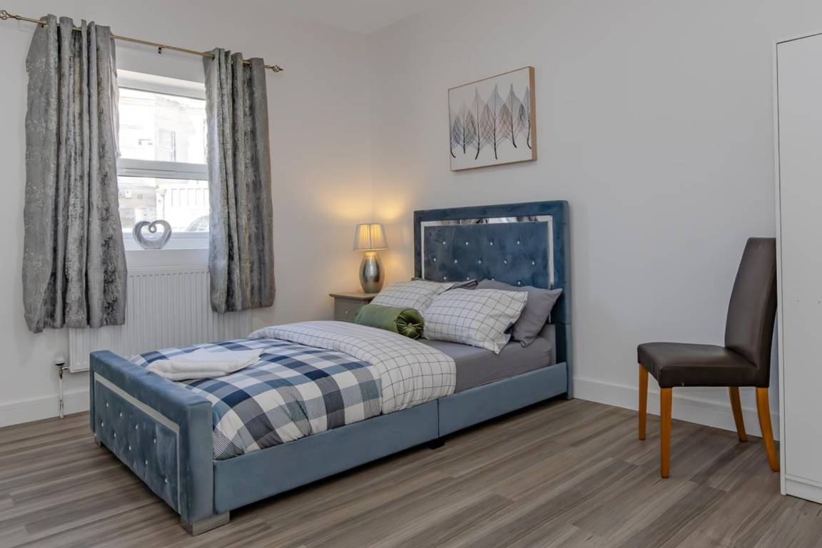 102 M² Huoneisto ∙ 2 Makuuhuonetta ∙ 5 Vierasta - Clacton-on-Sea