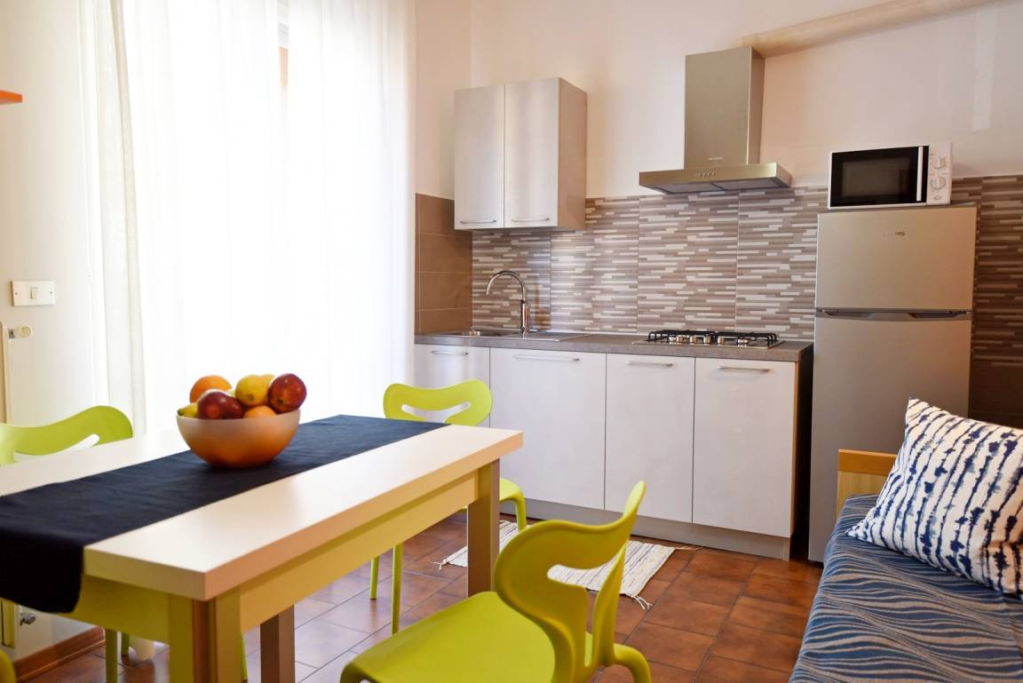 38 M² Apartamento ∙ 1 Habitación ∙ 4 Huéspedes - Pietra Ligure