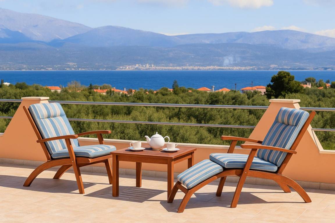 130 M² House ∙ 3 Bedrooms ∙ 6 Guests - Коринф