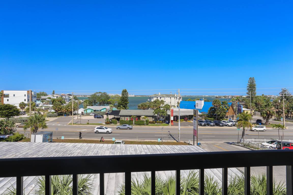 79 M² Condo ∙ 1 Bedroom ∙ 4 Guests - St. Pete Beach, FL