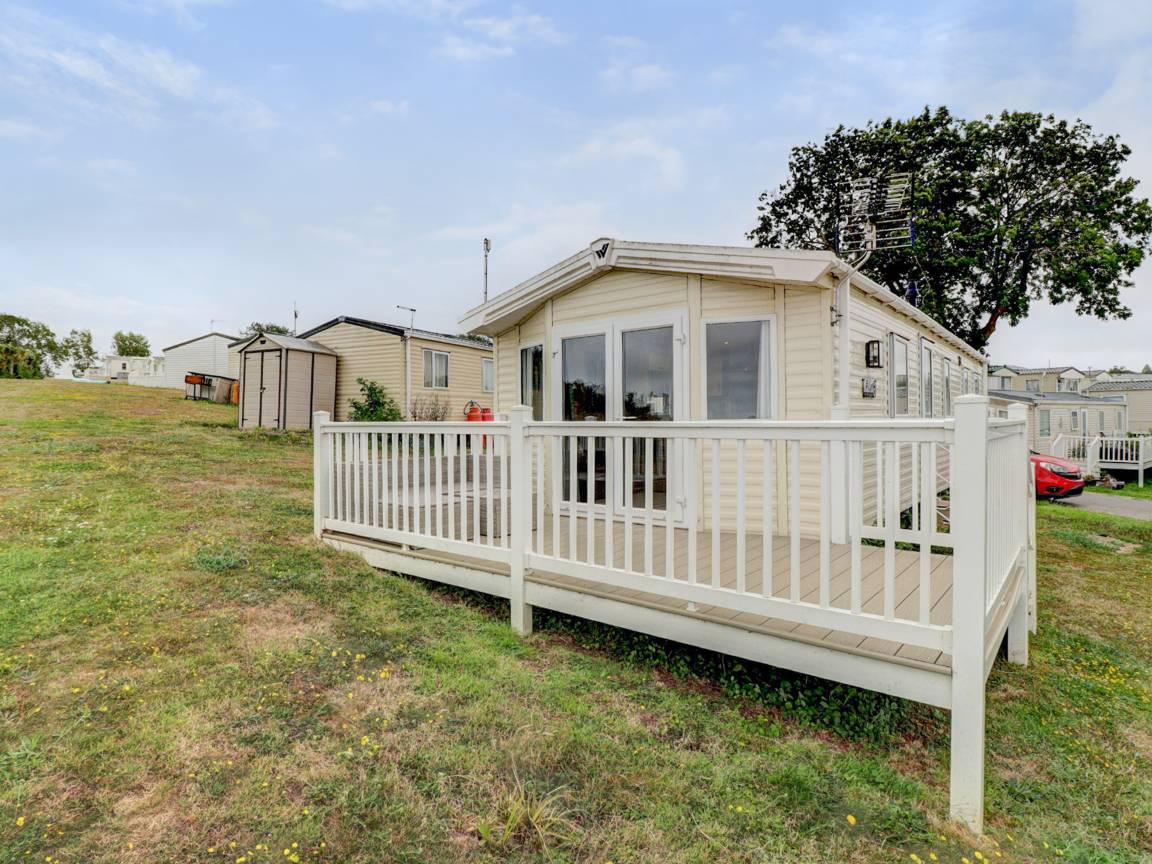 Cottage ∙ 3 Bedrooms ∙ 6 Guests - Southend-on-Sea