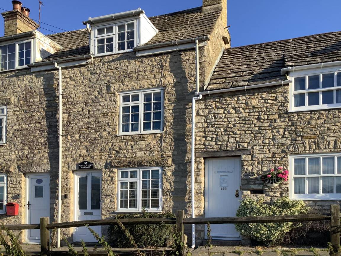 Cottage ∙ 2 Bedrooms ∙ 4 Guests - Swanage