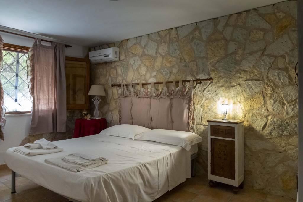 100 M² Villa ∙ 3 Slaapkamers ∙ 5 Gasten - Valderice