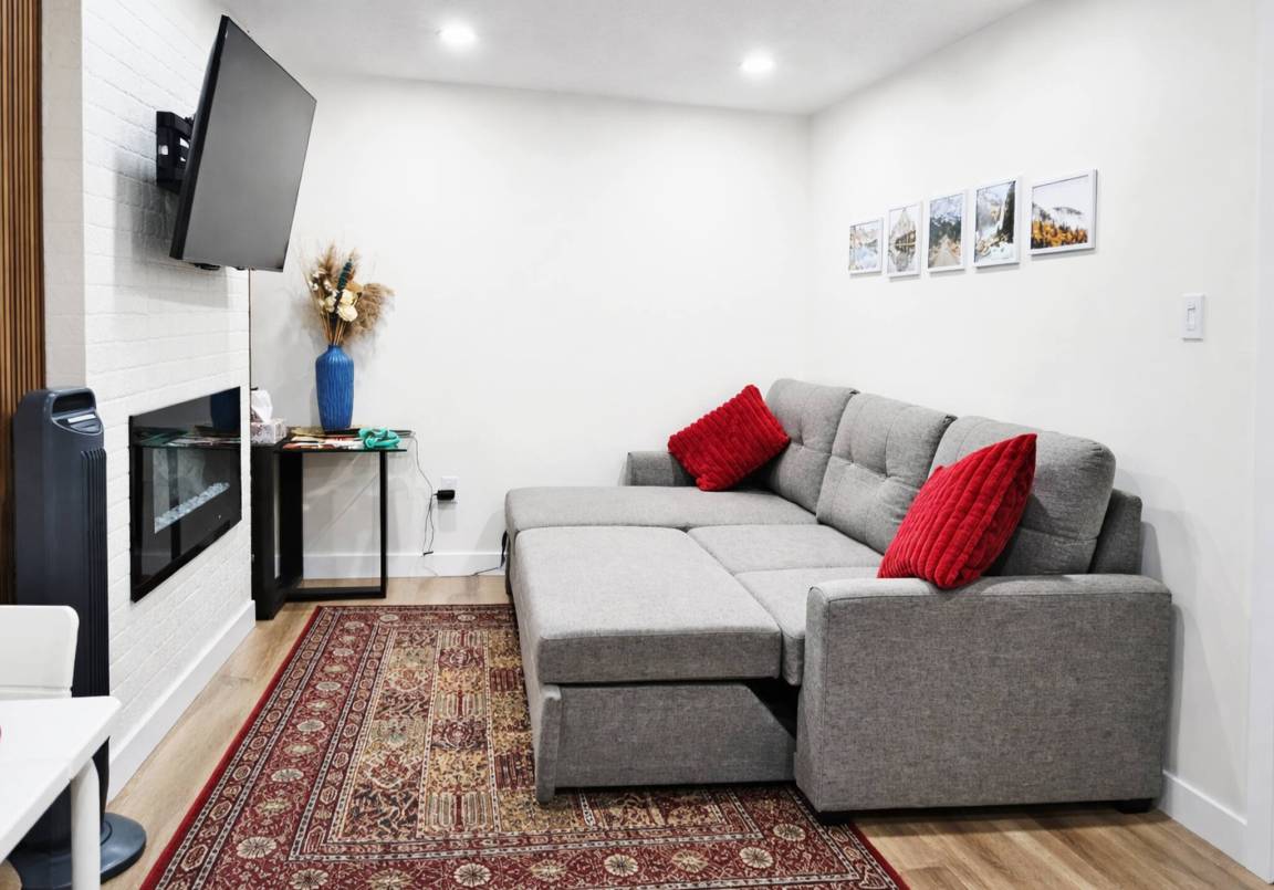 60 M² Bed And Breakfast ∙ 2 Bedrooms ∙ 4 Guests - Edmonton, Canada
