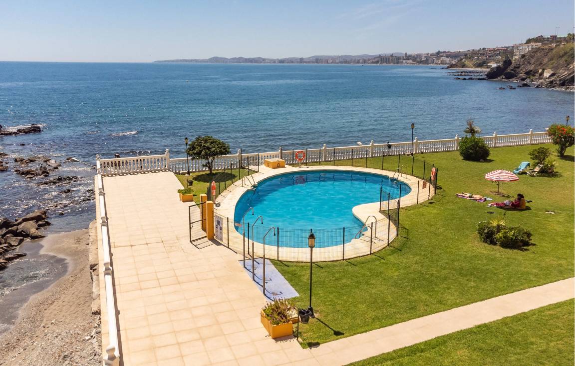 70 M² Apartamento ∙ 2 Habitaciones ∙ 4 Huéspedes - Benalmádena